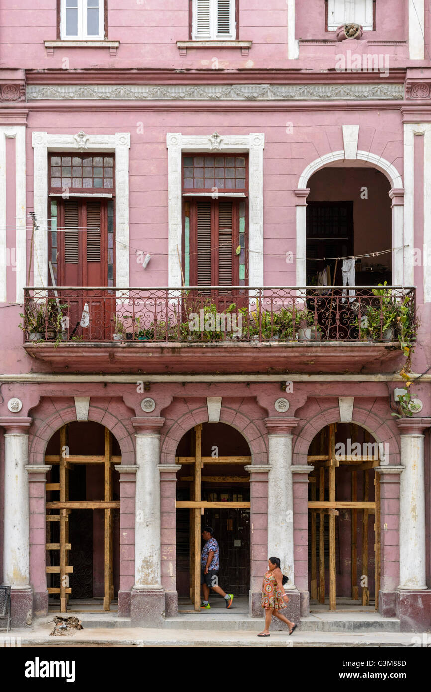 Traditional colonial architecture on a building facade in Havana, Cuba ...