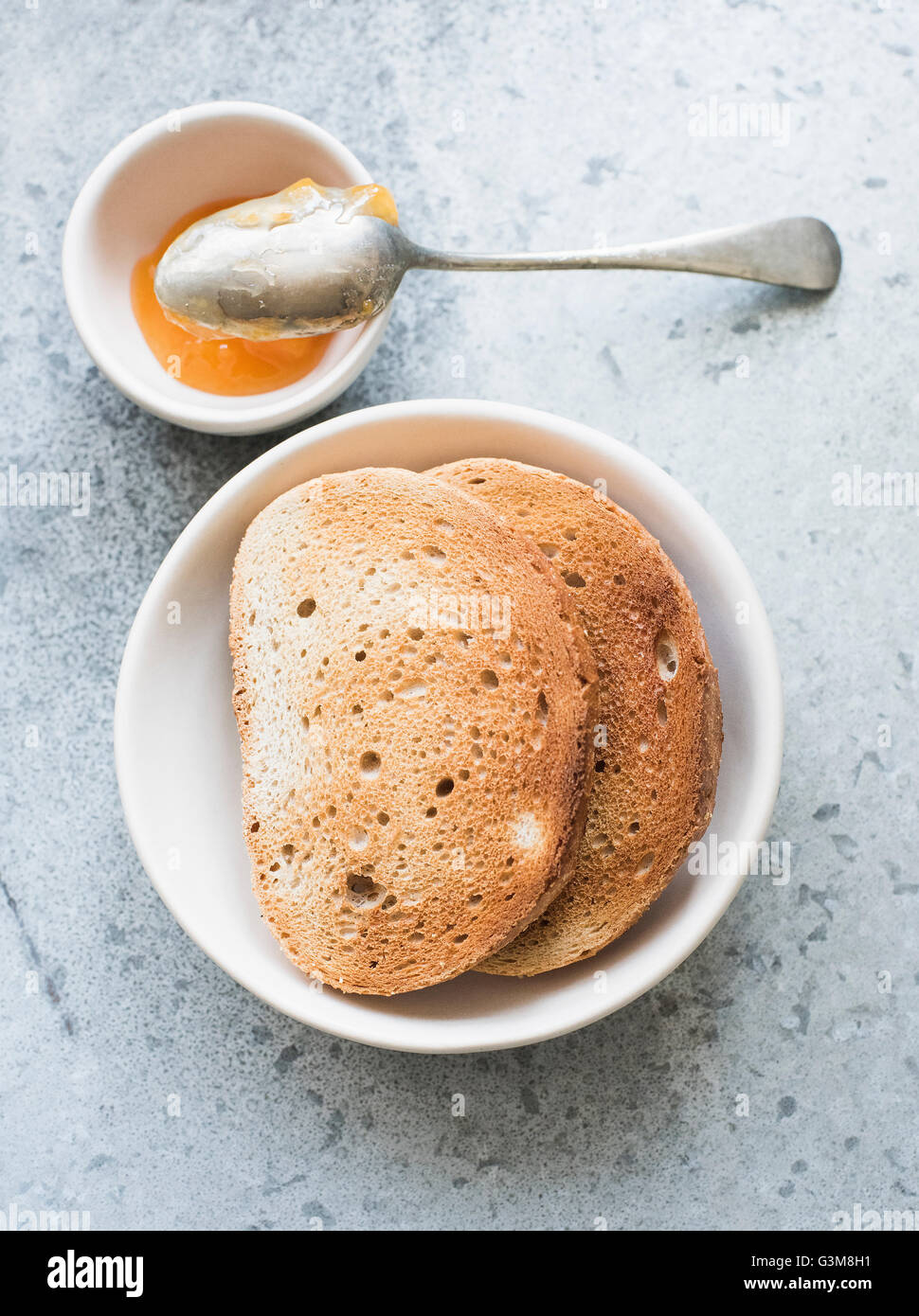 Toast point hi-res stock photography and images - Alamy