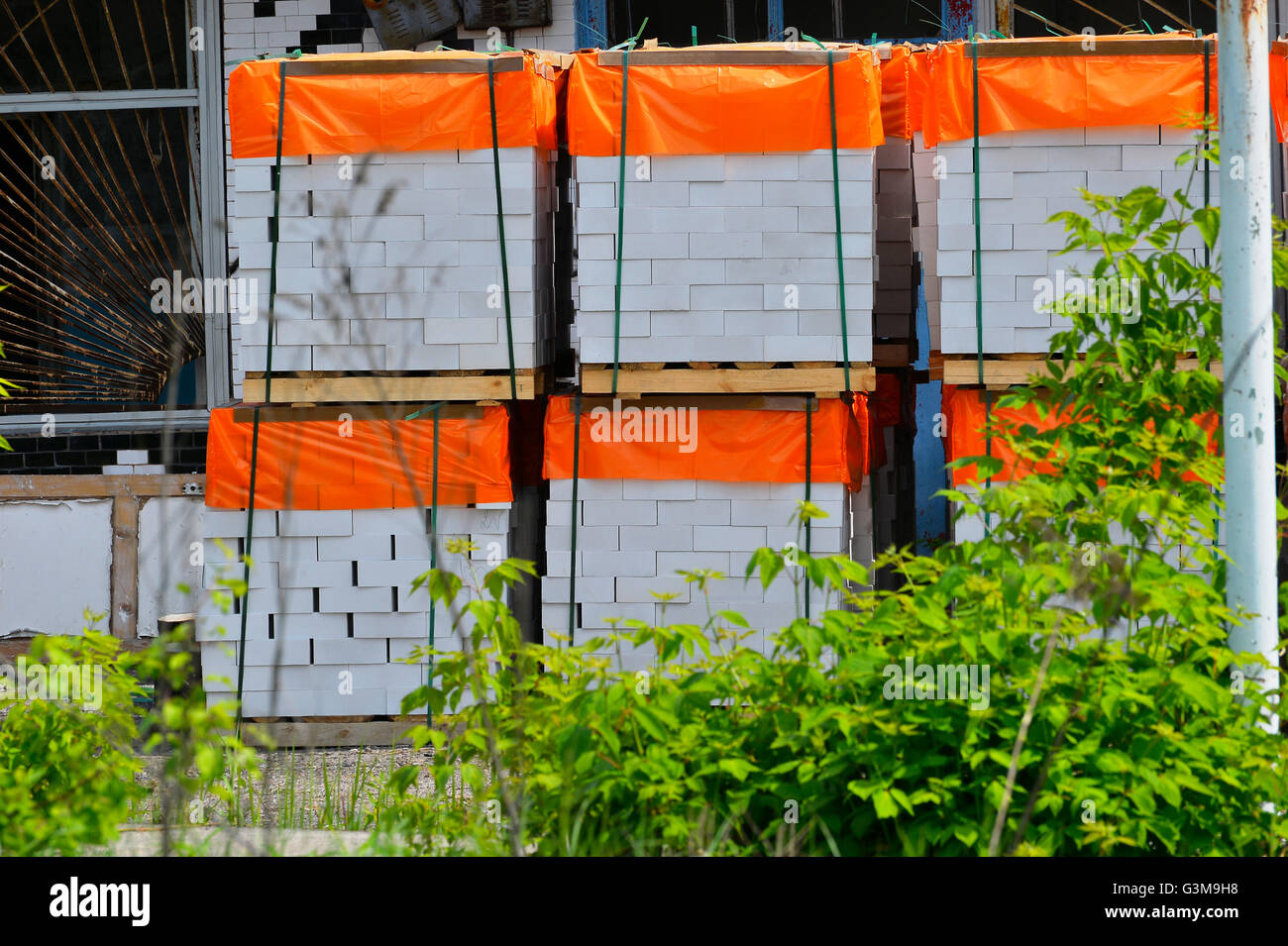 Construction material warehouse stack bricks hi-res stock photography ...