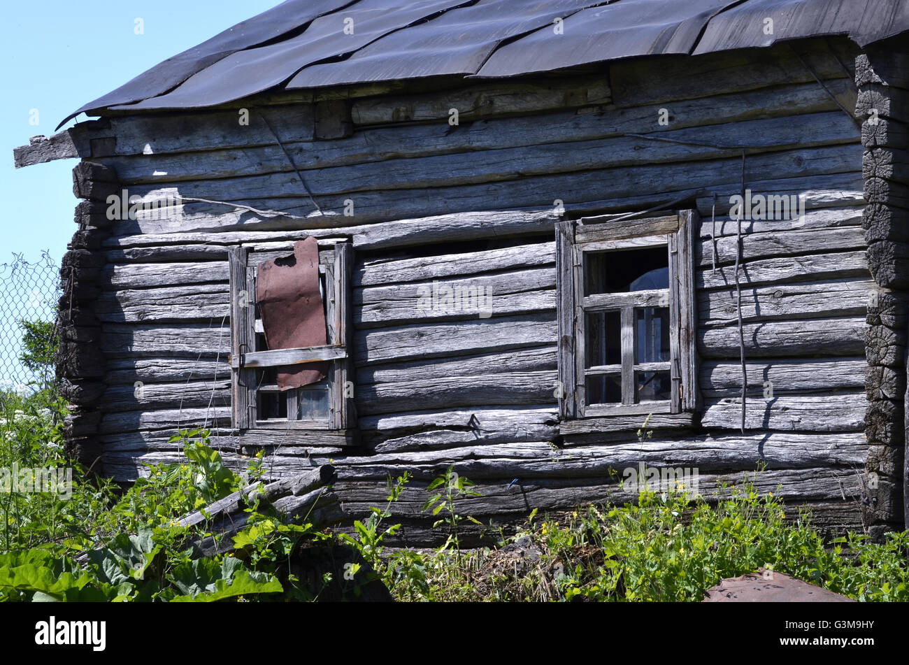 Abandoned farm old broken hi-res stock photography and images - Alamy