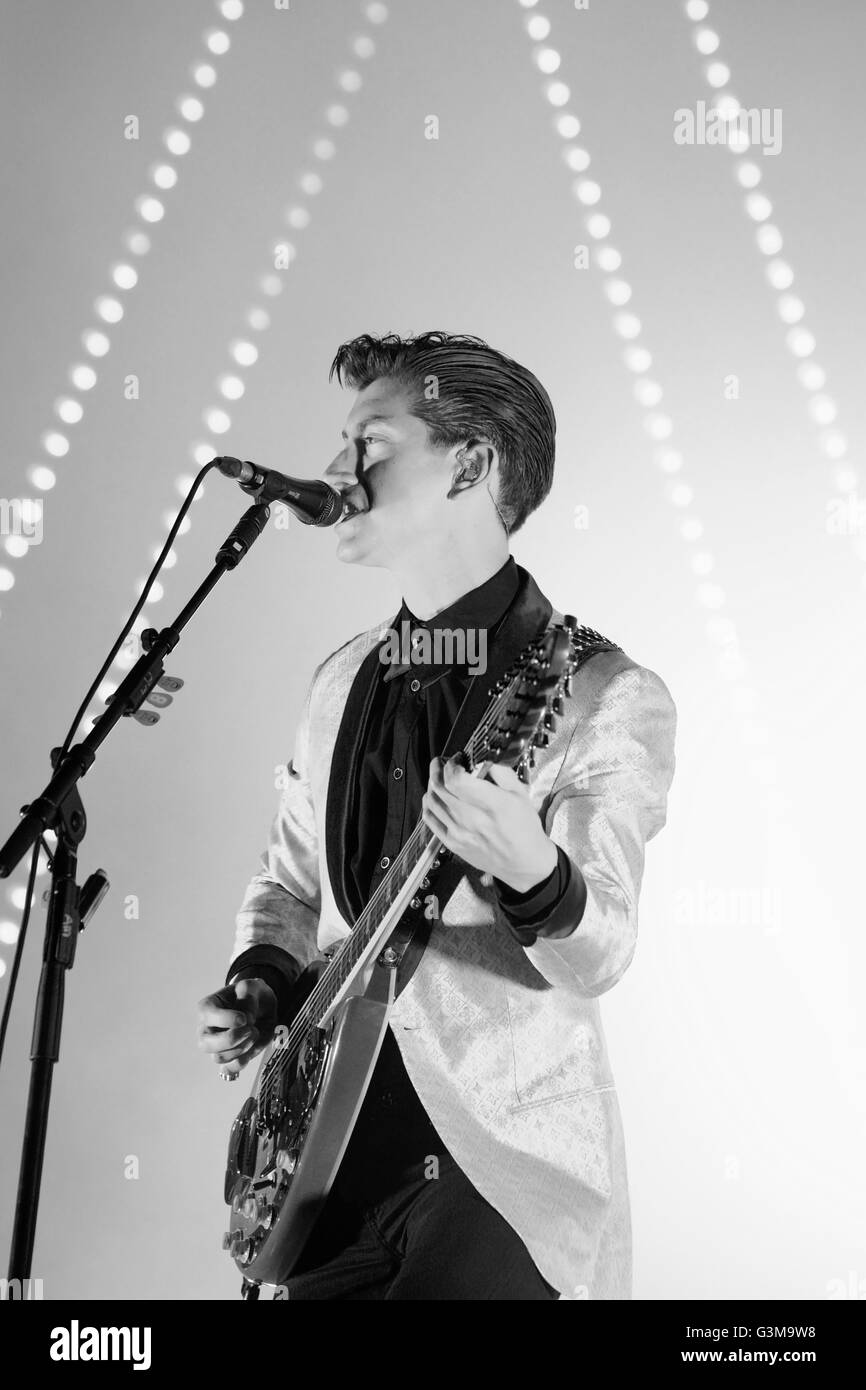 Singer alex turner Black and White Stock Photos & Images - Alamy