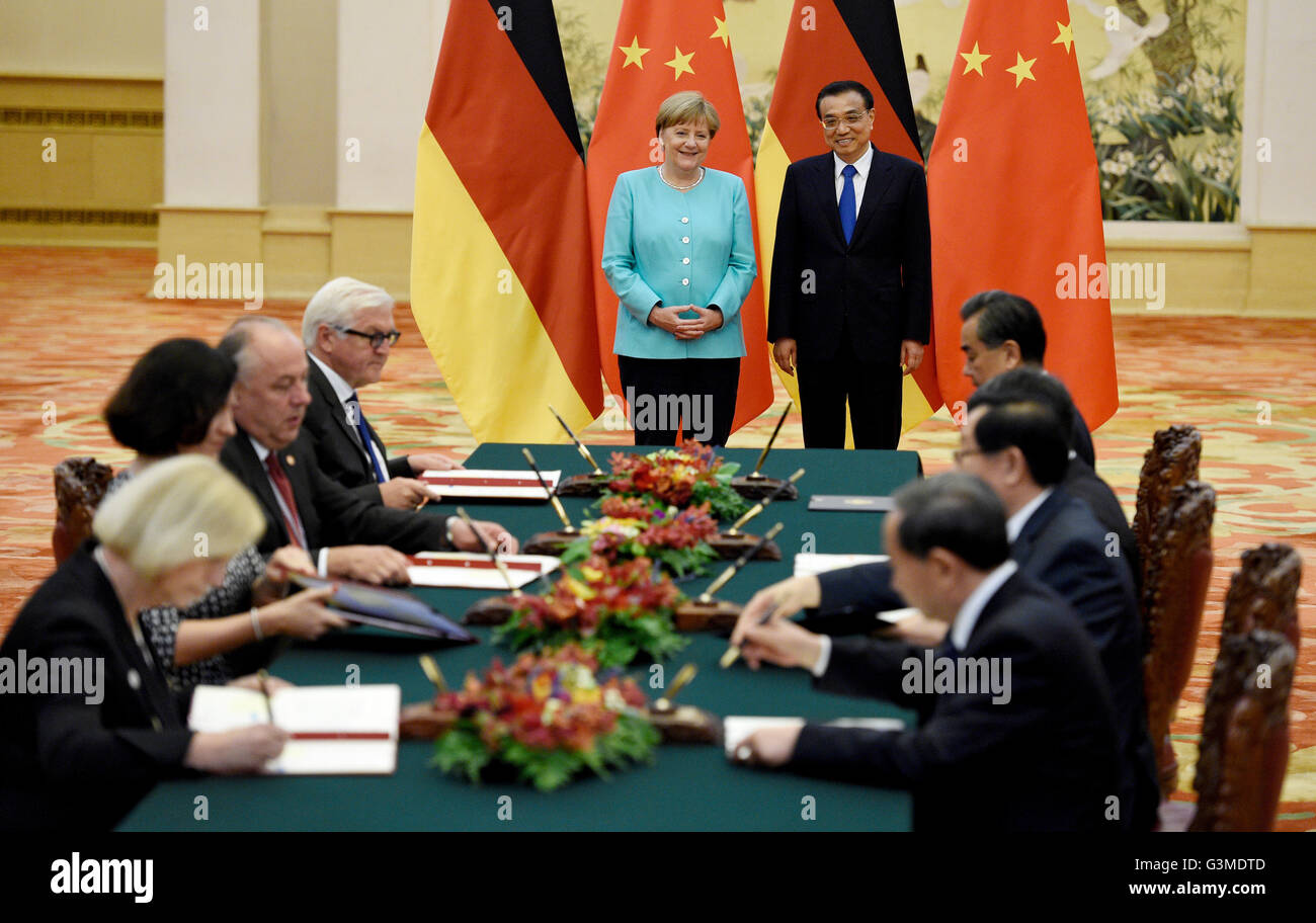 Beijing, China. 13th June, 2016. German chancellor Angela Merkel (CDU ...