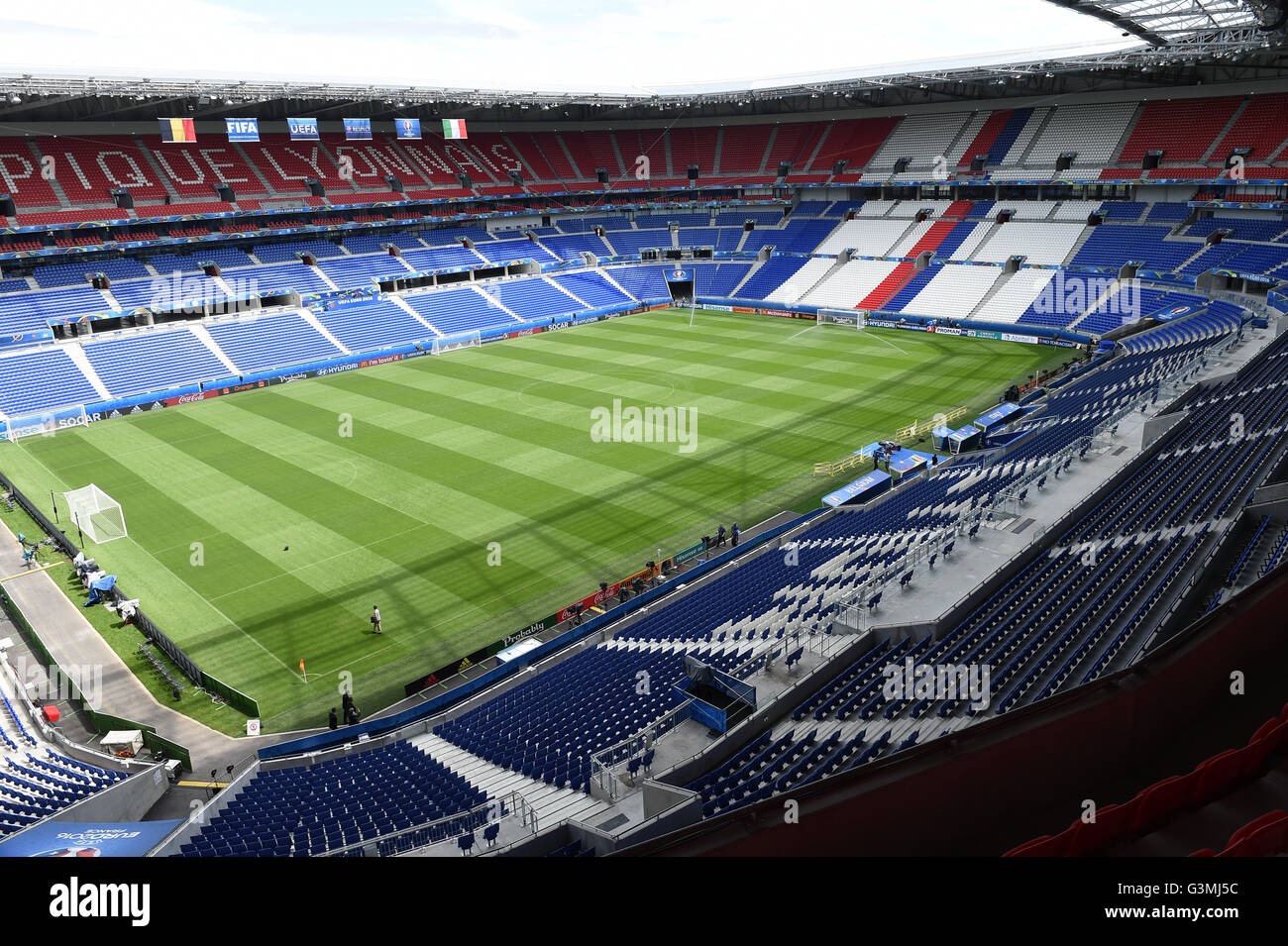 Lyon stadium hi-res stock photography and images - Alamy