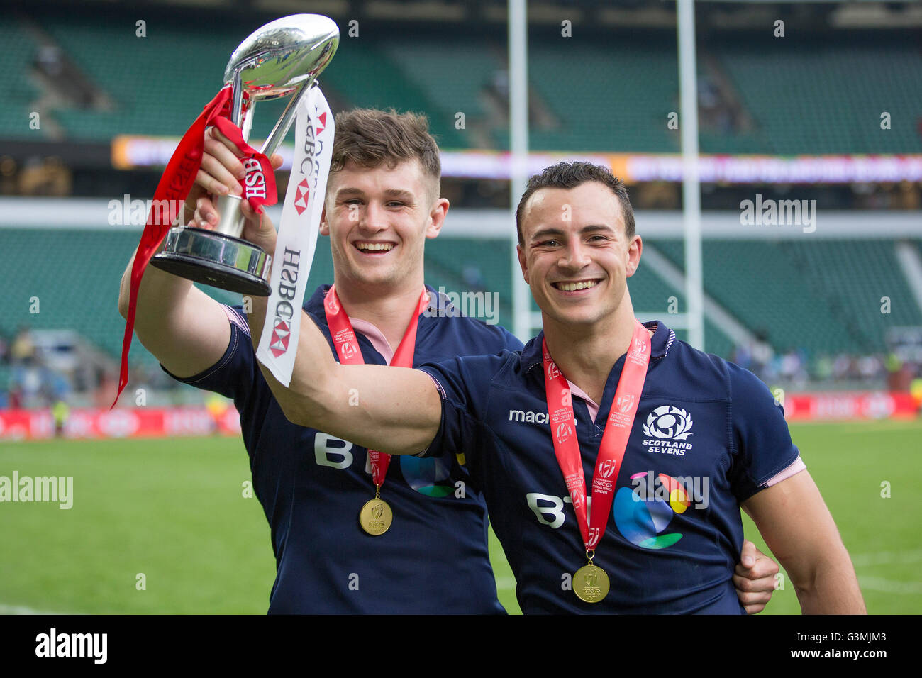 Magnus bradbury rugby hi-res stock photography and images - Alamy