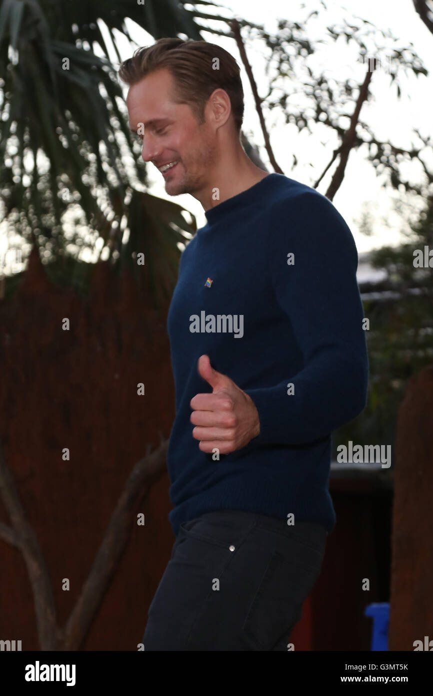 The legend of tarzan 2016 alexander hi-res stock photography and images ...