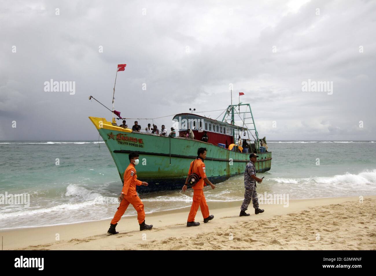 Aceh, Indonesia. 14th June, 2016. Personnel of Indonesian National ...