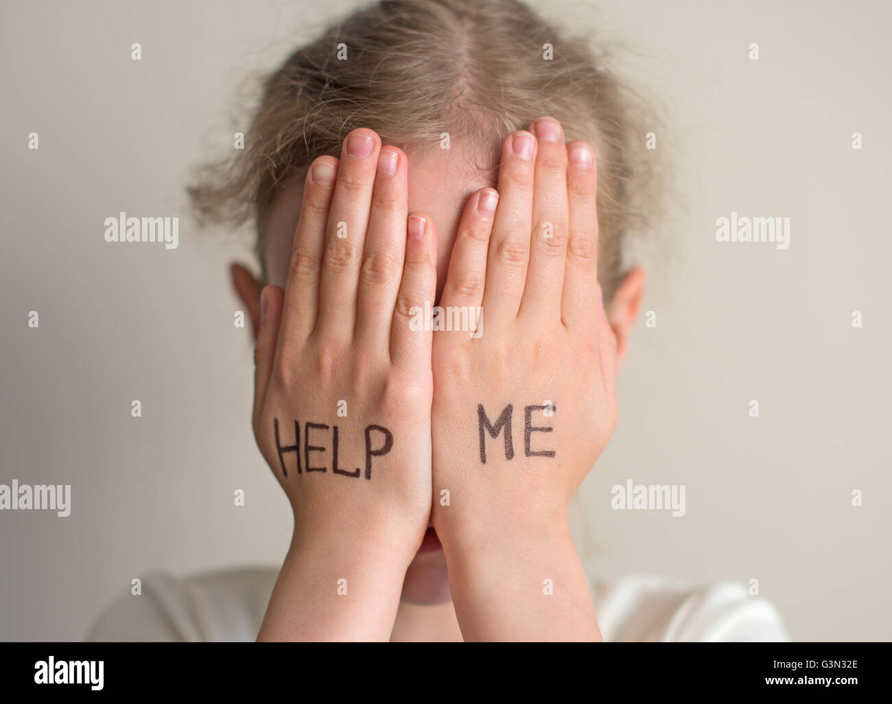 Helpless child hi-res stock photography and images - Alamy