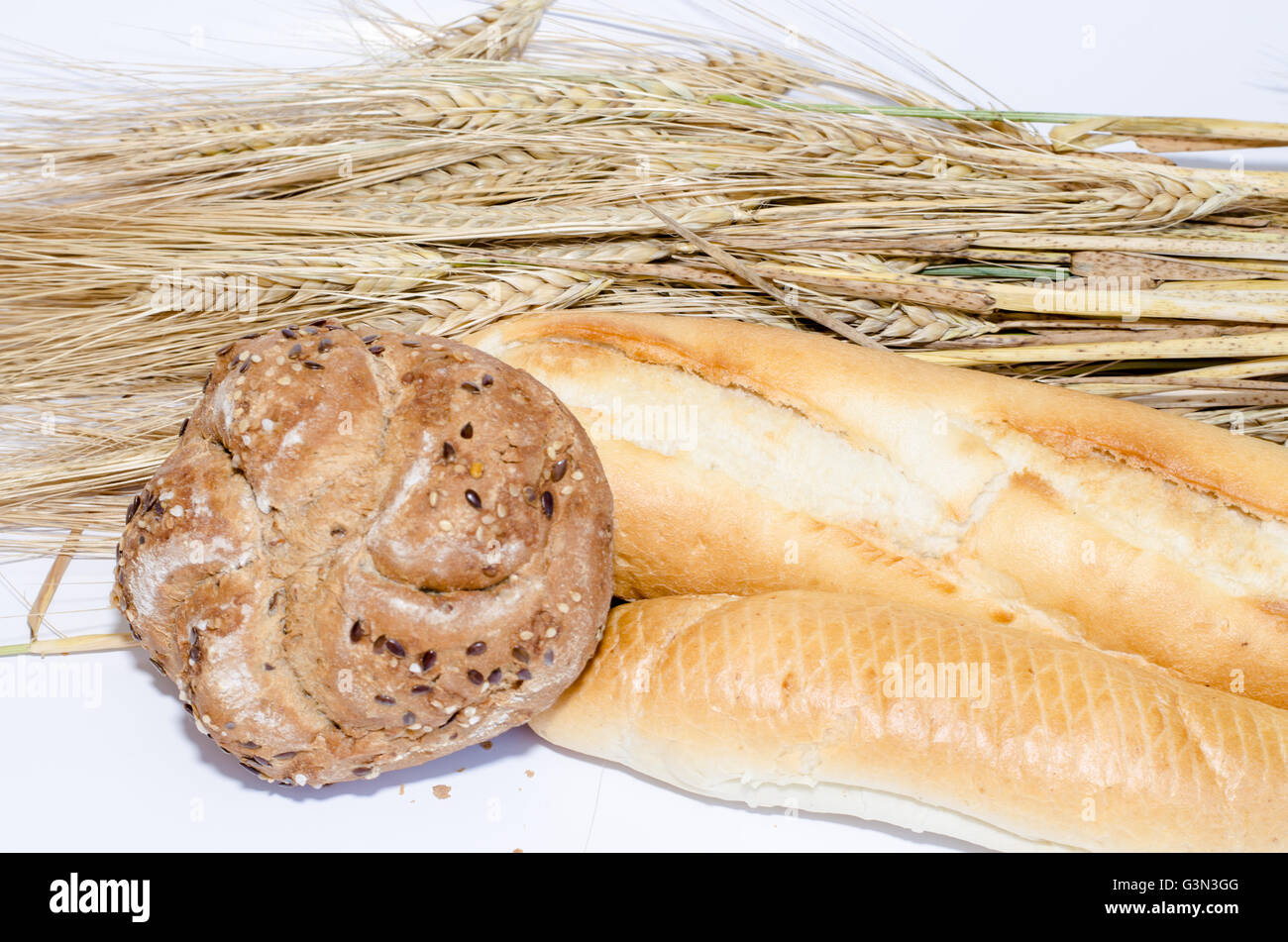 isolated spikes of rye and pastry image Stock Photo - Alamy