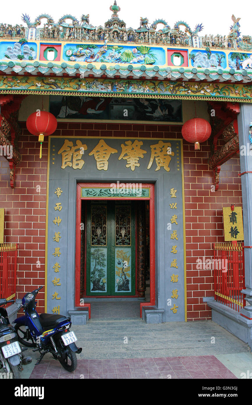 The Ong temple in Can Tho (Vietnam Stock Photo - Alamy