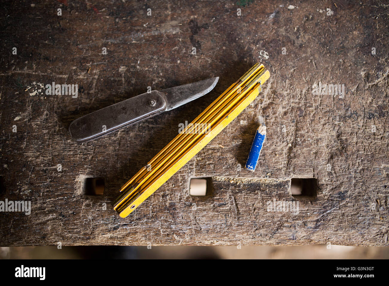 Tool table hi-res stock photography and images - Alamy