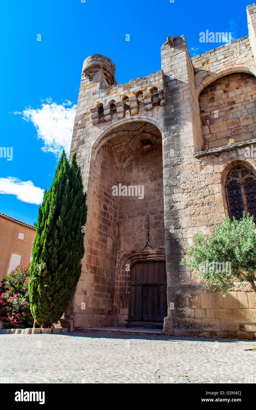 Sainte-Eulalie church in Cruzy, France Stock Photo - Alamy