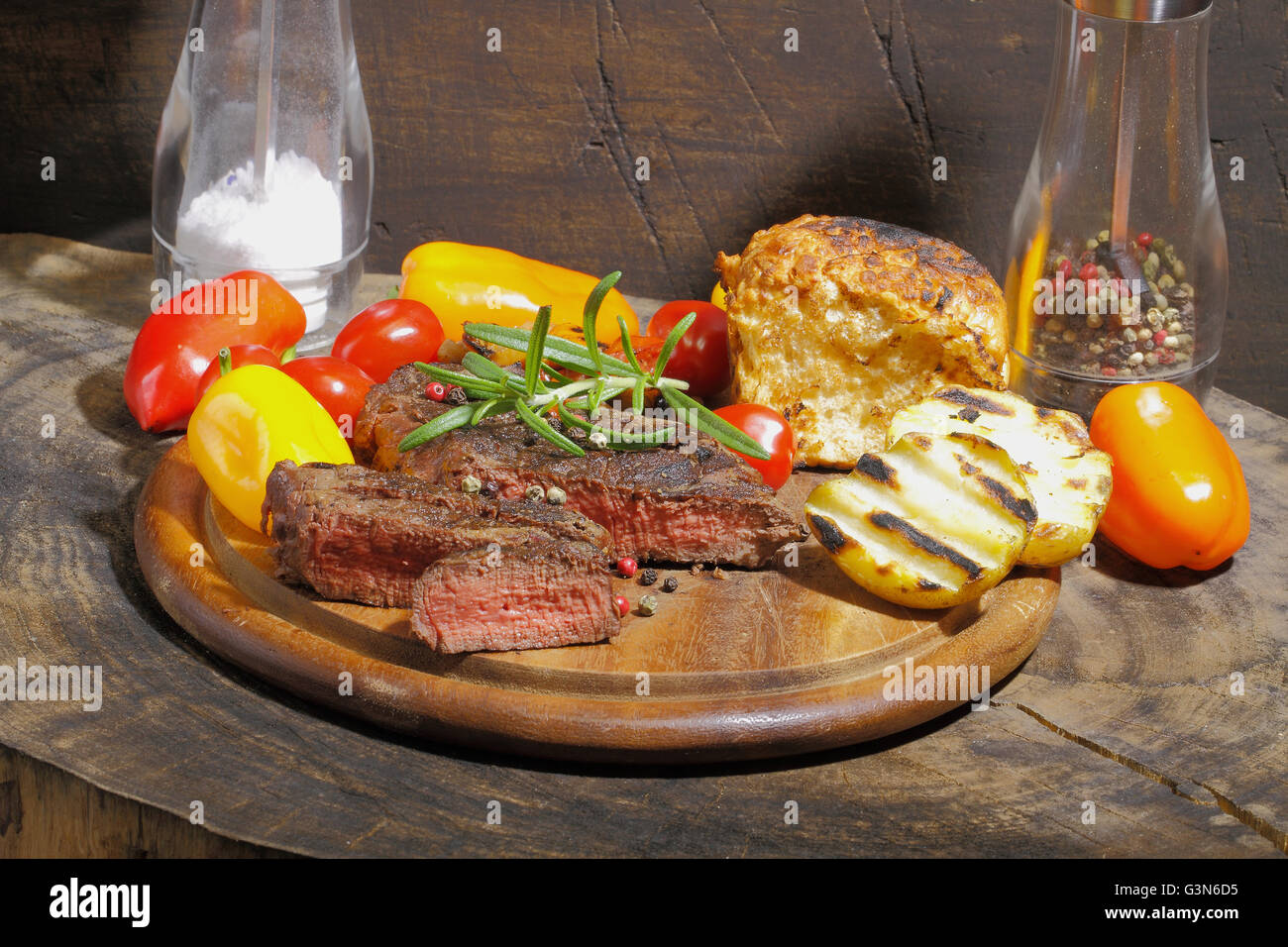 Grilled fillet of beef on a plate Stock Photo - Alamy