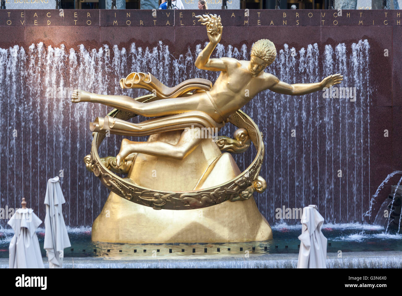 Prometheus Statue Rockefeller Center New York City Stock Photo - Alamy