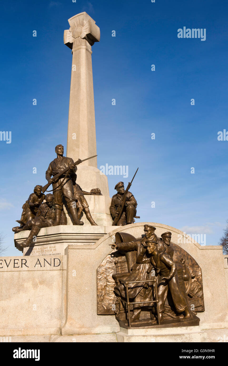 UK, England, Wirrall, Port Sunlight, The Diamond, War Memorial ...