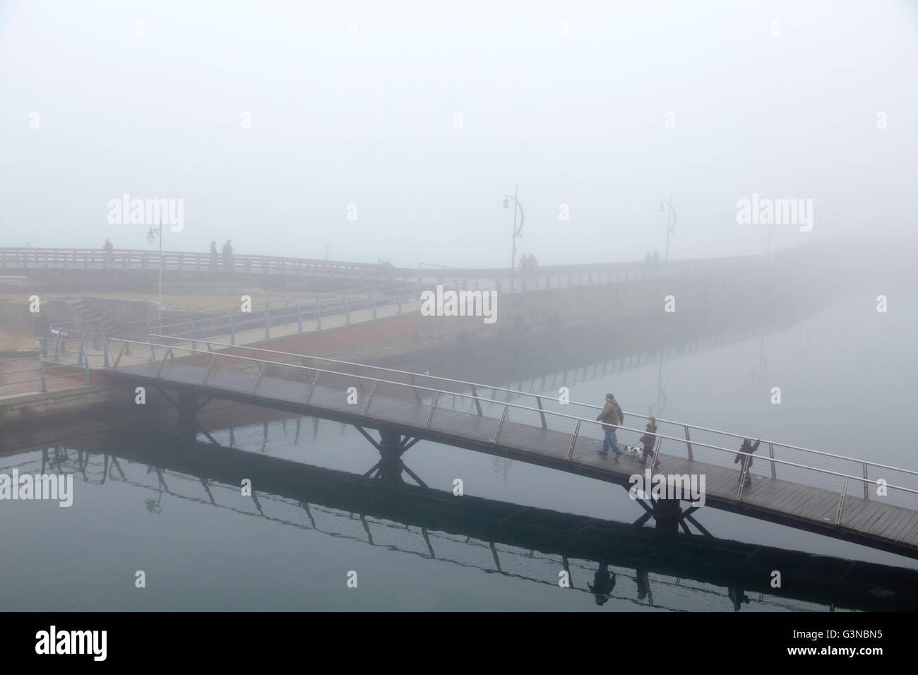 Pedestrian footbridge hi-res stock photography and images - Alamy