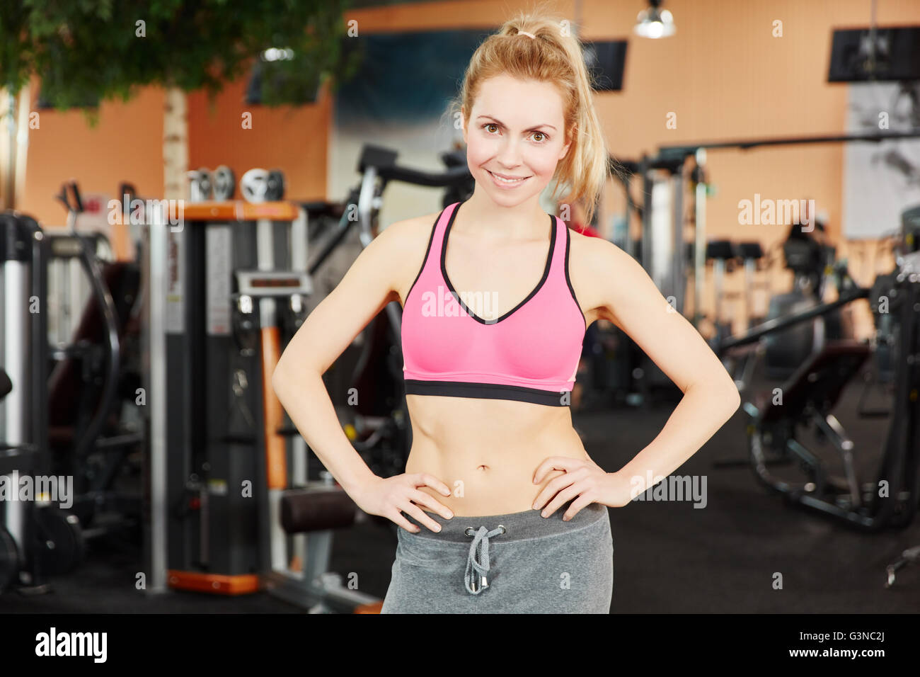 Workout fit hi-res stock photography and images - Alamy