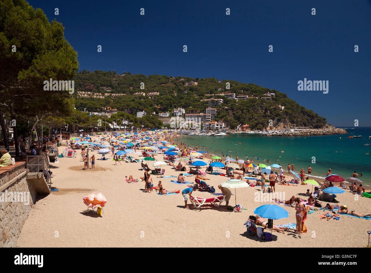 Llafranc beach hi-res stock photography and images - Alamy