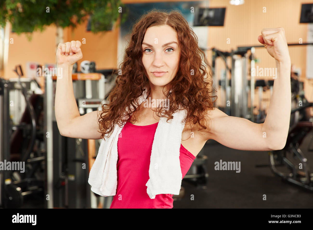 Woman with muscles hi-res stock photography and images - Alamy