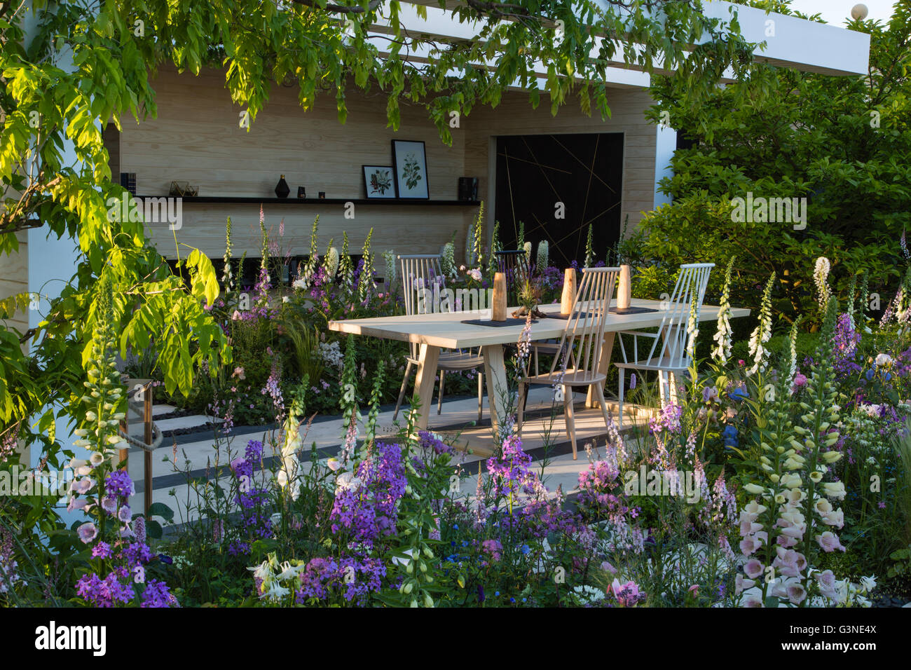 RHS Chelsea 2016 - LG Smart garden - Hay Joung Hwang, designer Stock ...