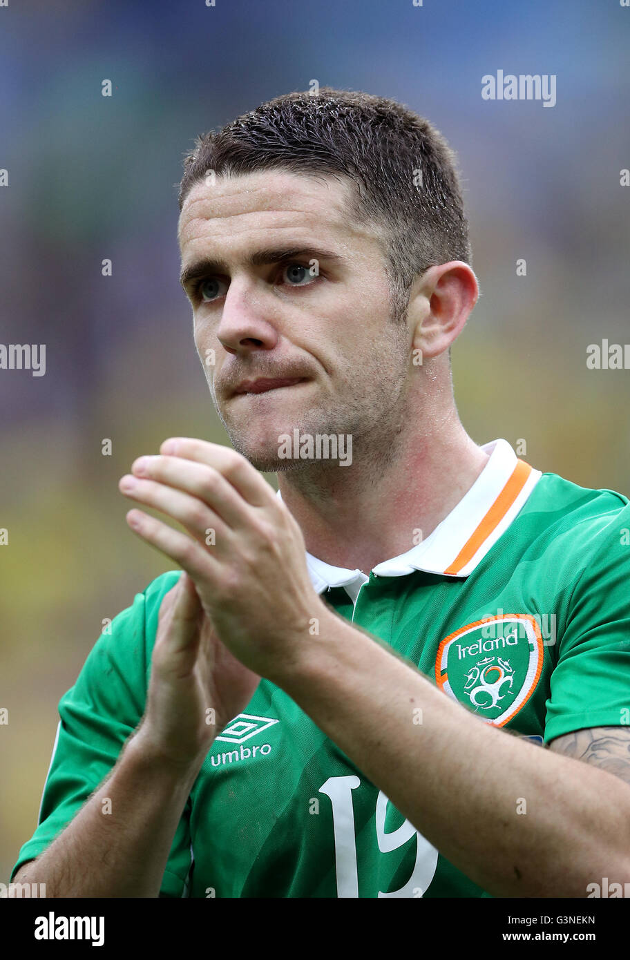 Republic of Ireland's Robert Brady applauds supporters after the final ...