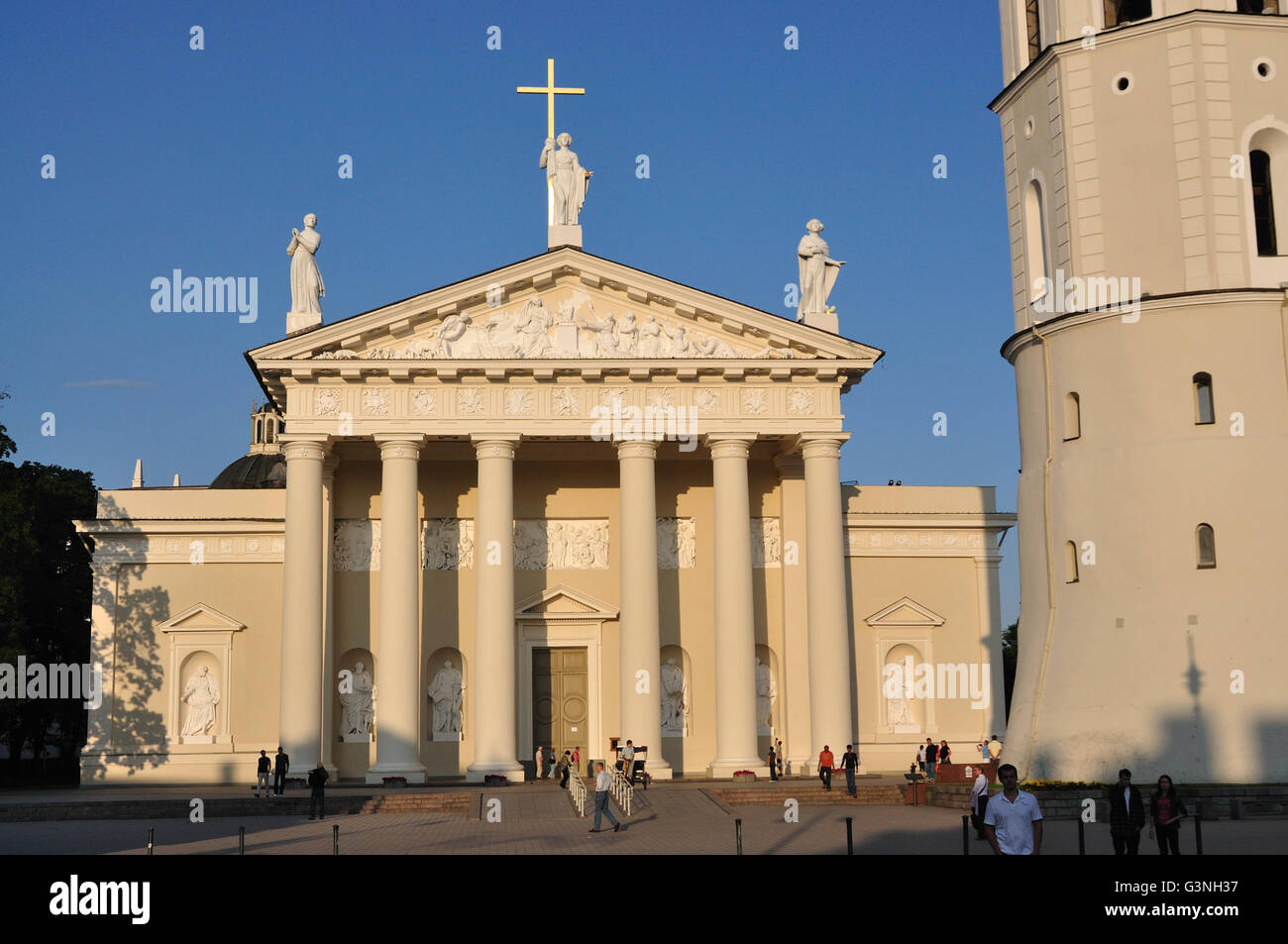 The Cathedral of Vilnius is the main Roman Catholic Cathedral of ...
