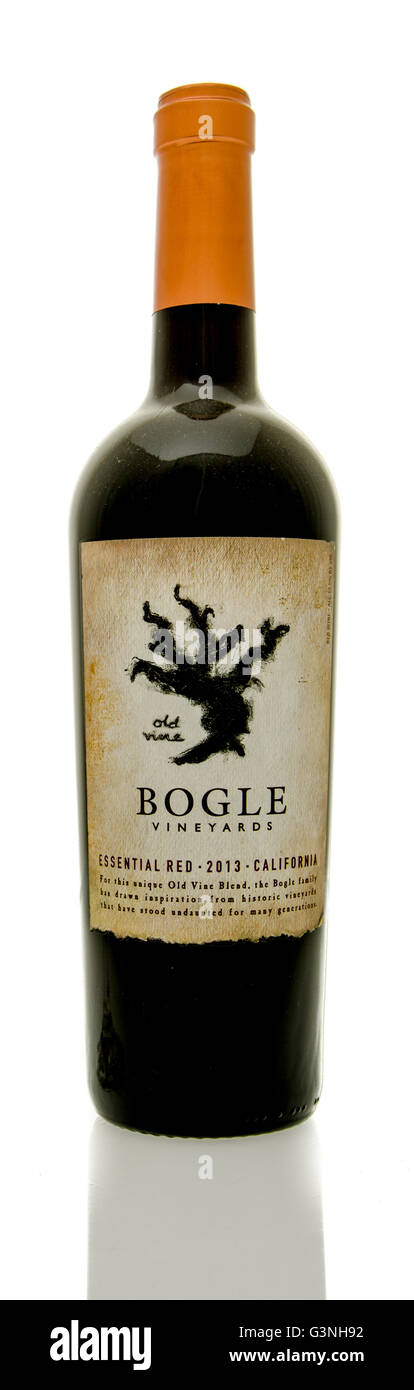 Old wine label hi-res stock photography and images - Alamy