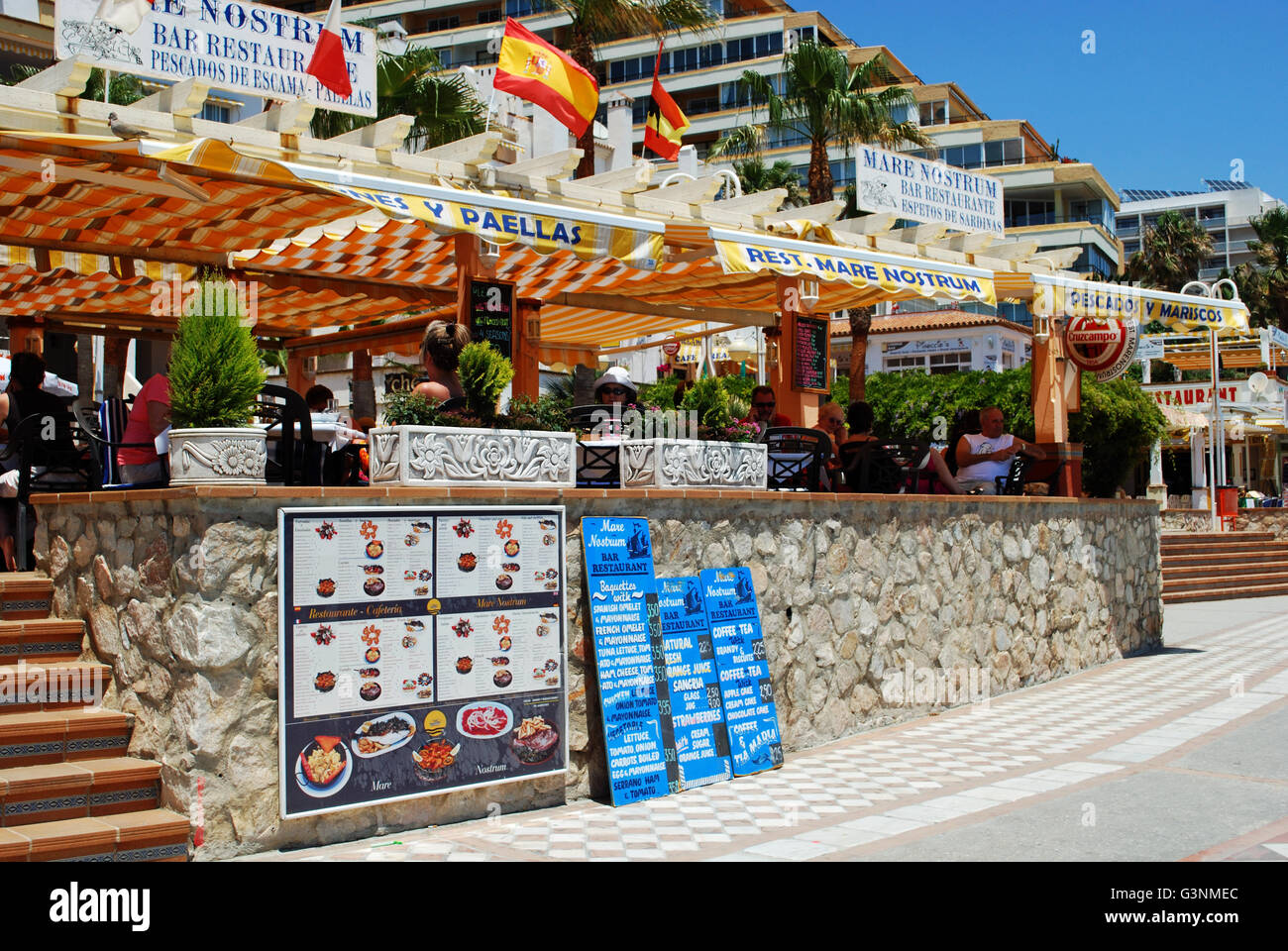 Pavement menu boards hi-res stock photography and images - Alamy
