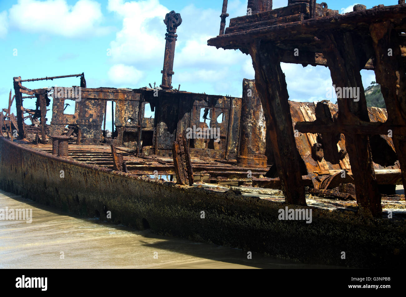 Impressive SS Maheno luxury shipwreck resting on the beach on clear ...