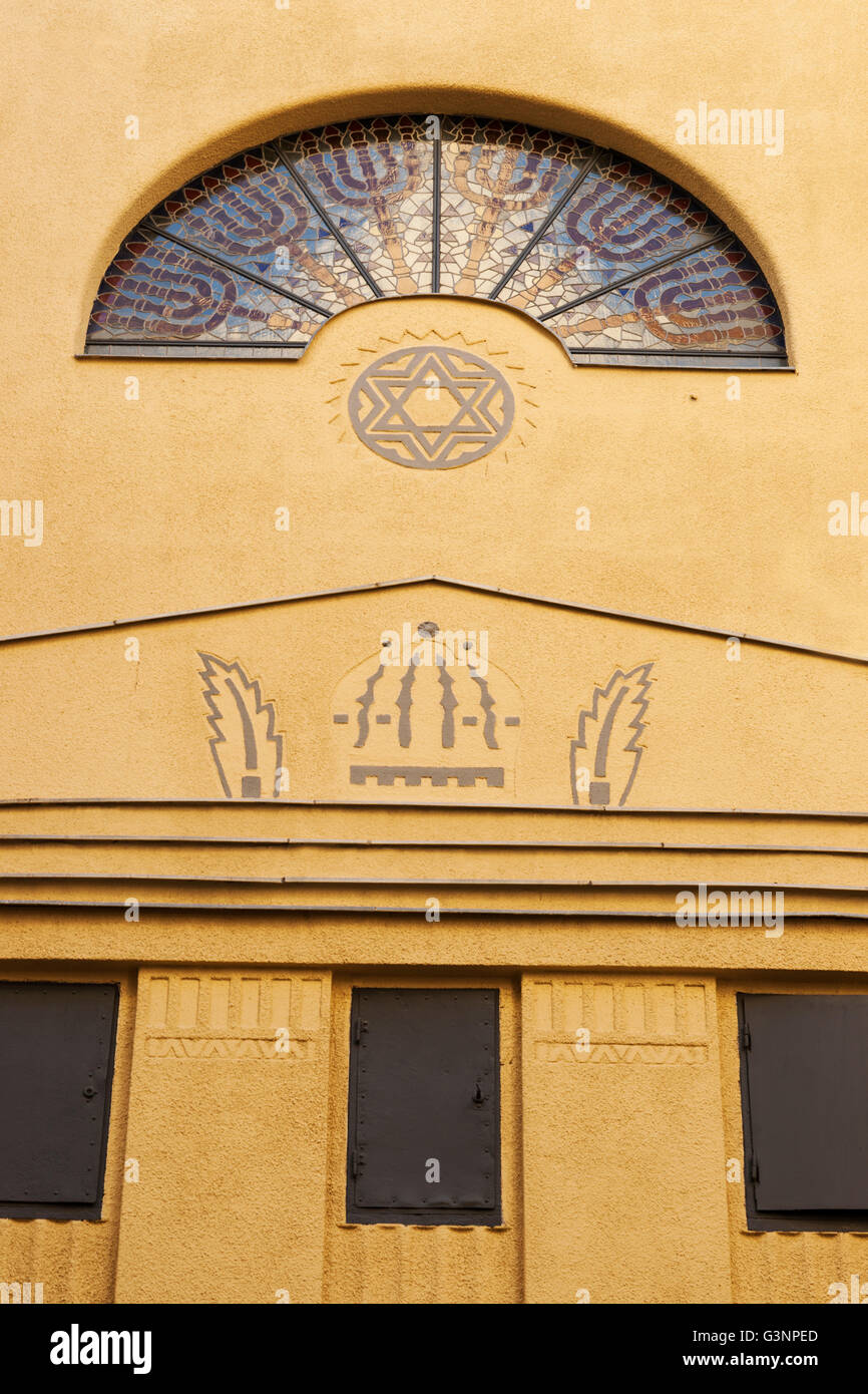 Synagogue structure hi-res stock photography and images - Alamy