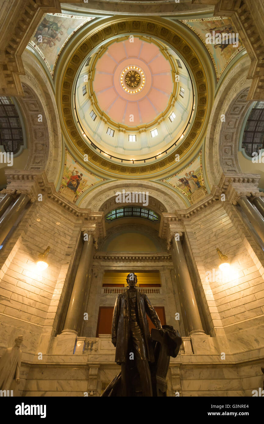 Interior kentucky supreme court in hi-res stock photography and images ...