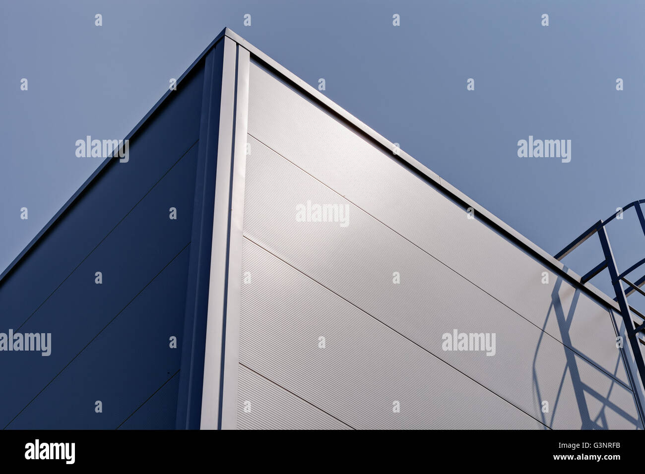 Details of aluminum facade and aluminum panels Stock Photo - Alamy