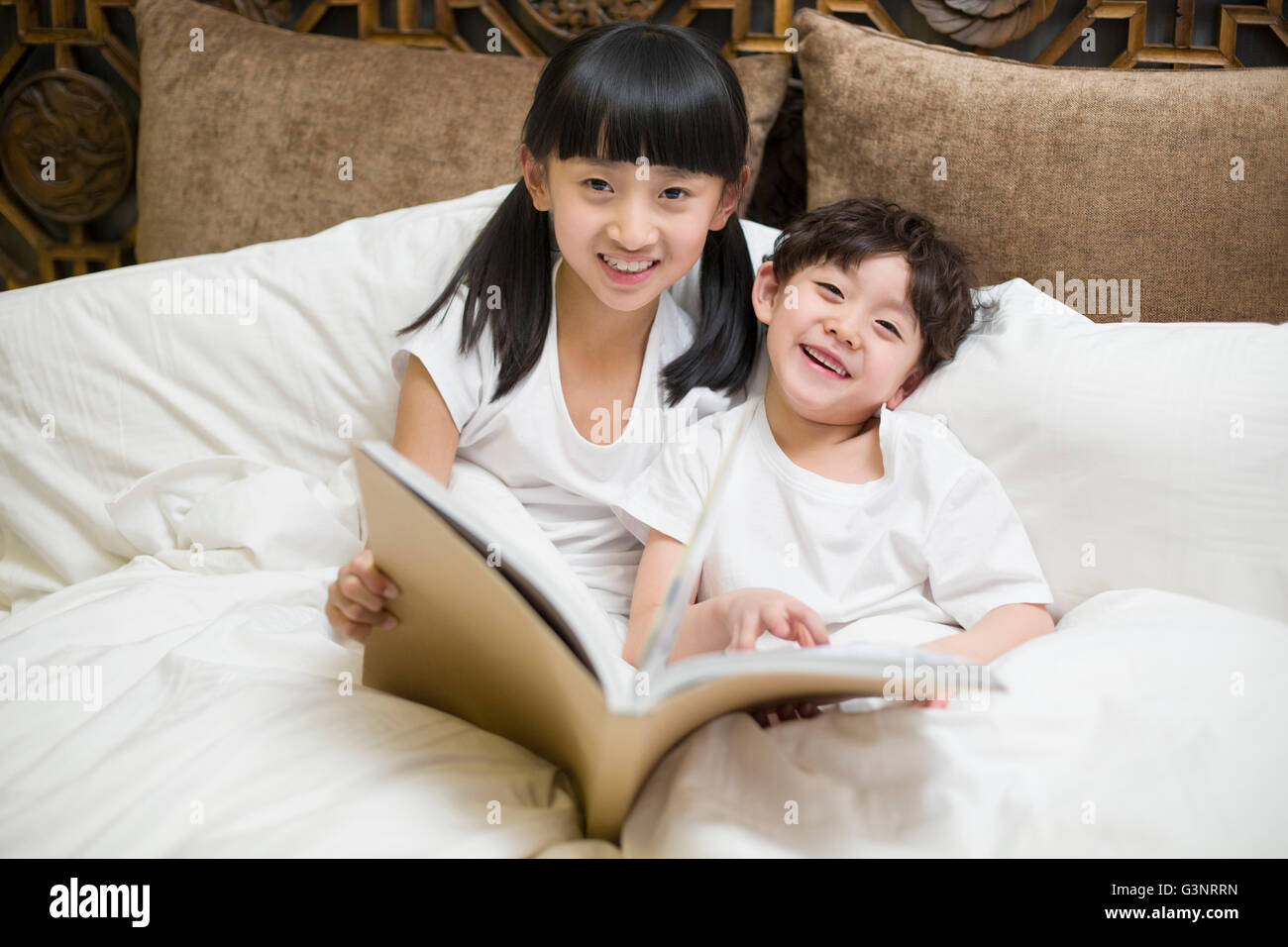 Indian sibling bedroom hi-res stock photography and images - Alamy