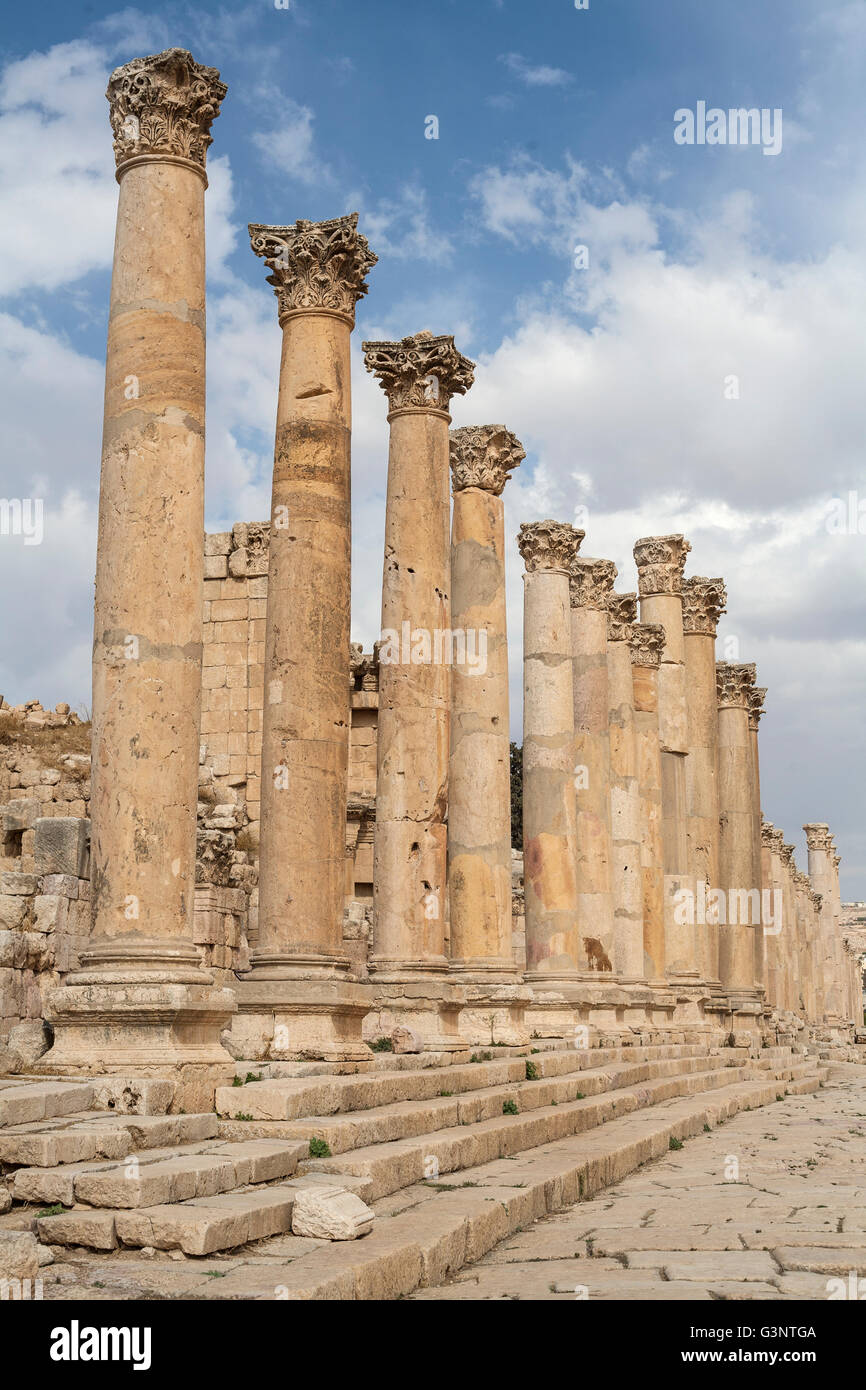 Jerash roman ruins hi-res stock photography and images - Alamy