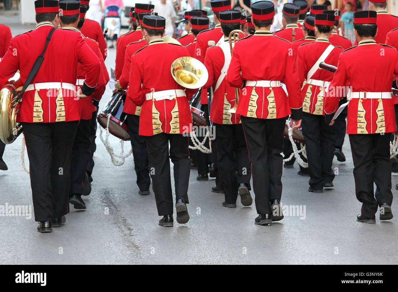 Show parade orchestra hi-res stock photography and images - Alamy