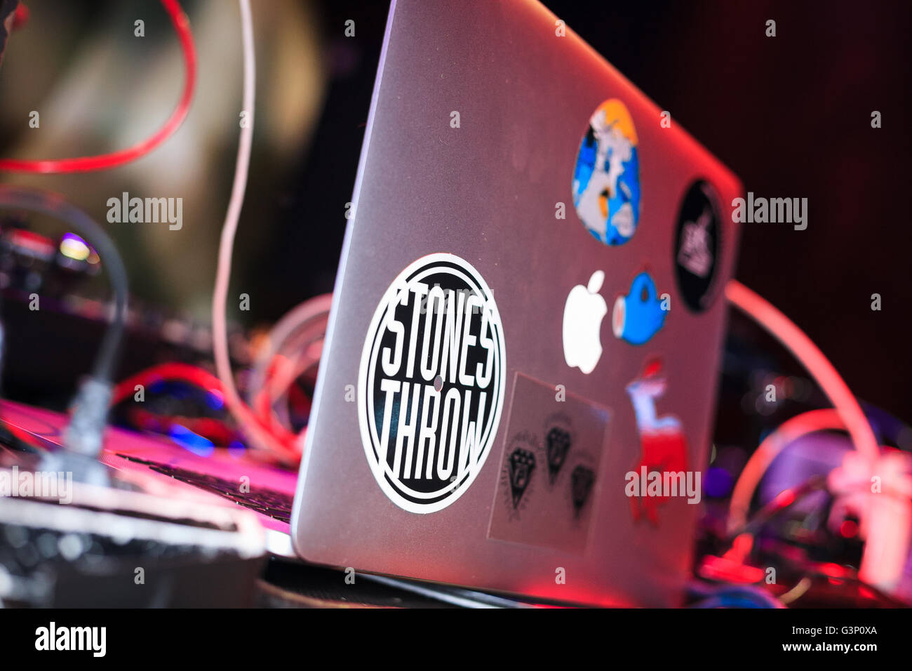 Dmc symbol hi-res stock photography and images - Alamy