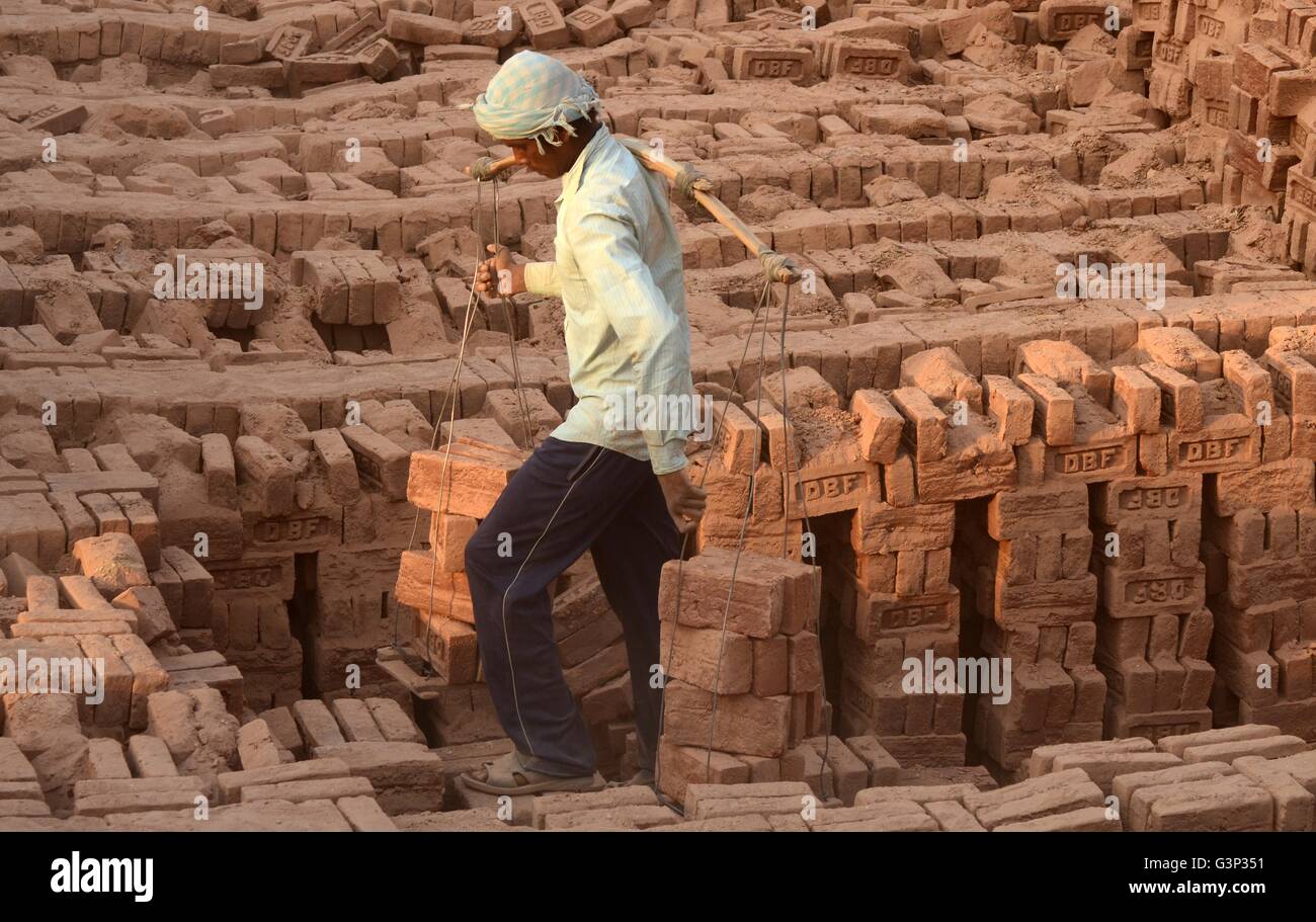 Brick factory pradesh india hi-res stock photography and images - Alamy