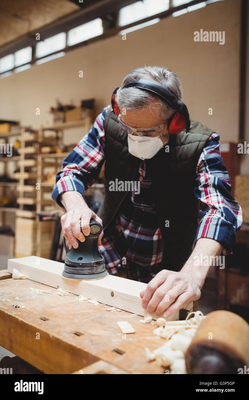Sand sanding craft hi-res stock photography and images - Alamy