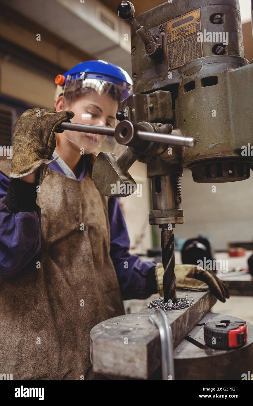 Using a drill hi-res stock photography and images - Alamy