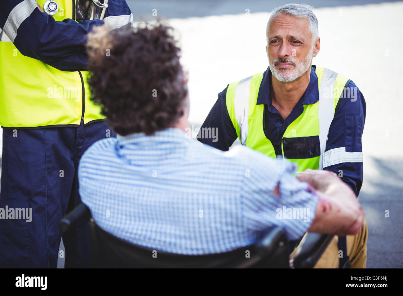 Injured person ambulance hi-res stock photography and images - Alamy