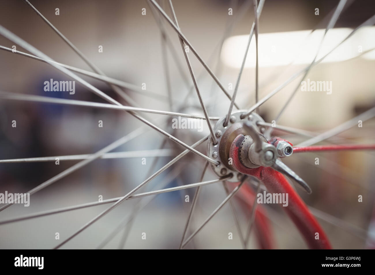 Spoke hi-res stock photography and images - Alamy