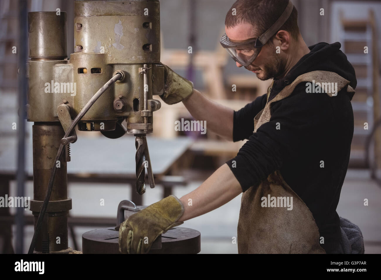Tradesman hi-res stock photography and images - Alamy