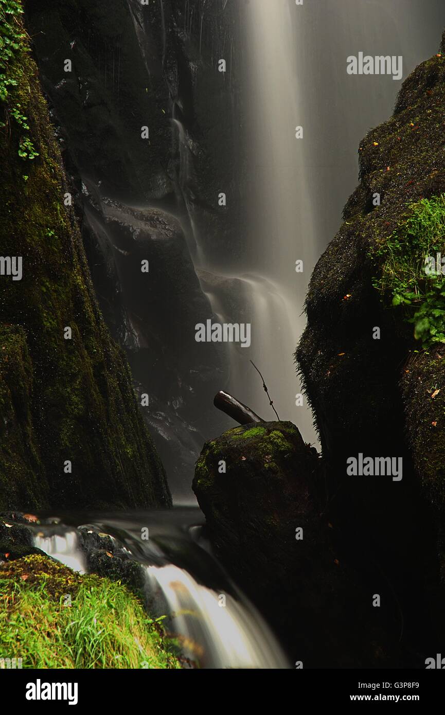 Waterfall in lake district hi-res stock photography and images - Alamy