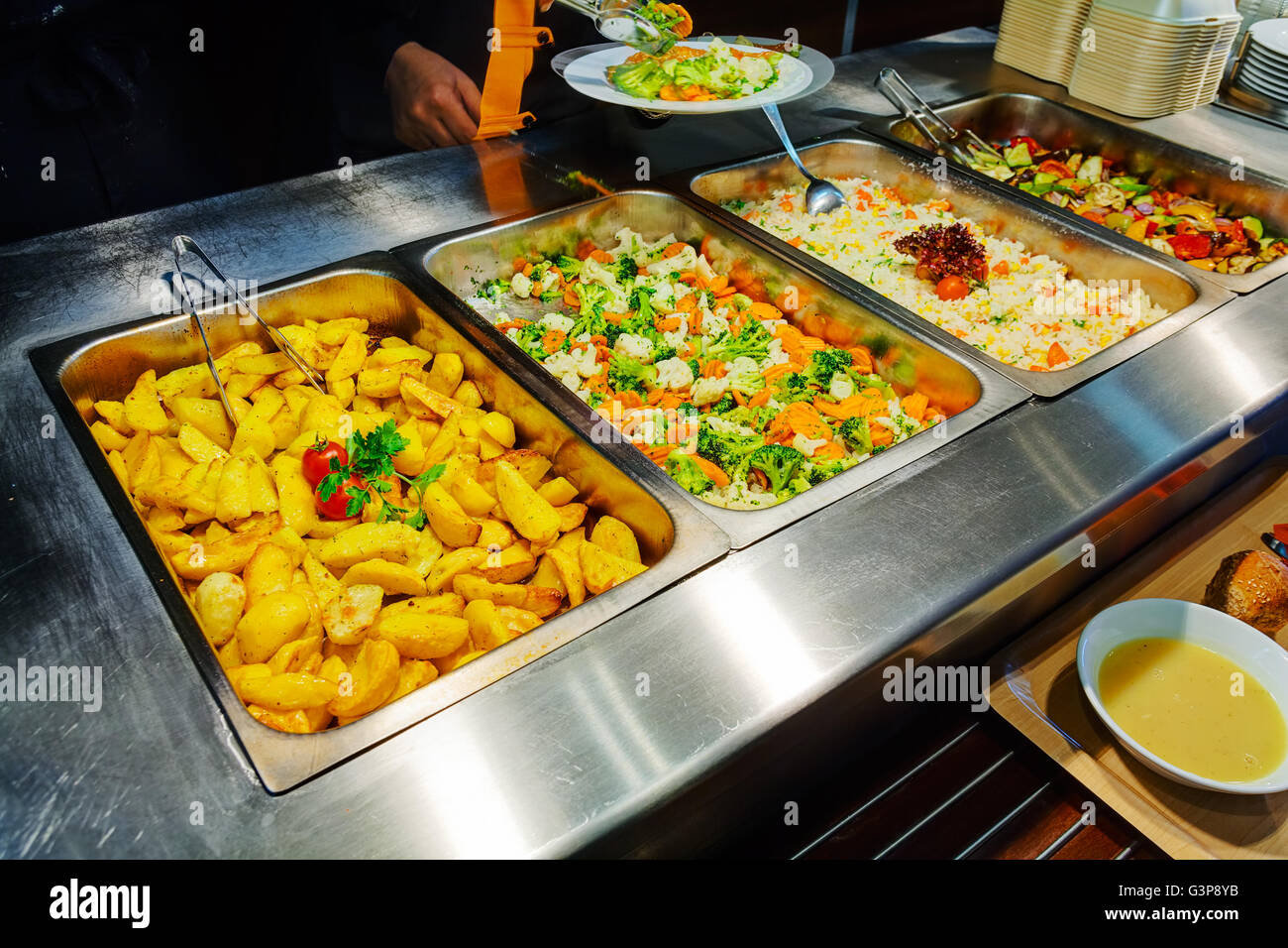 Canteen self service food display plate hi-res stock photography and ...