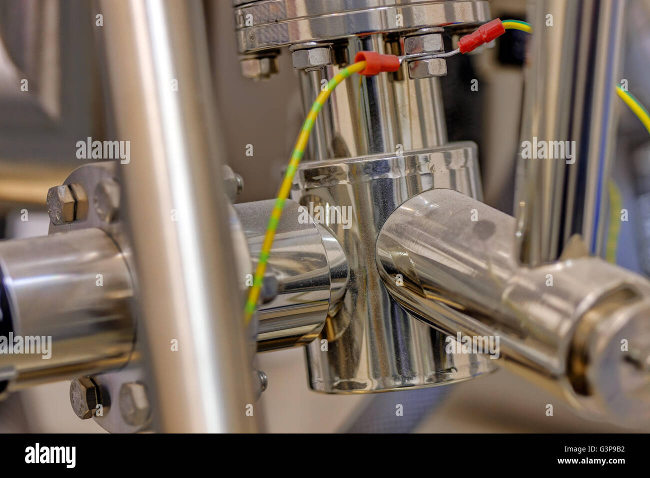 Detail of stainless steel machinery in physics laboratory Stock Photo ...