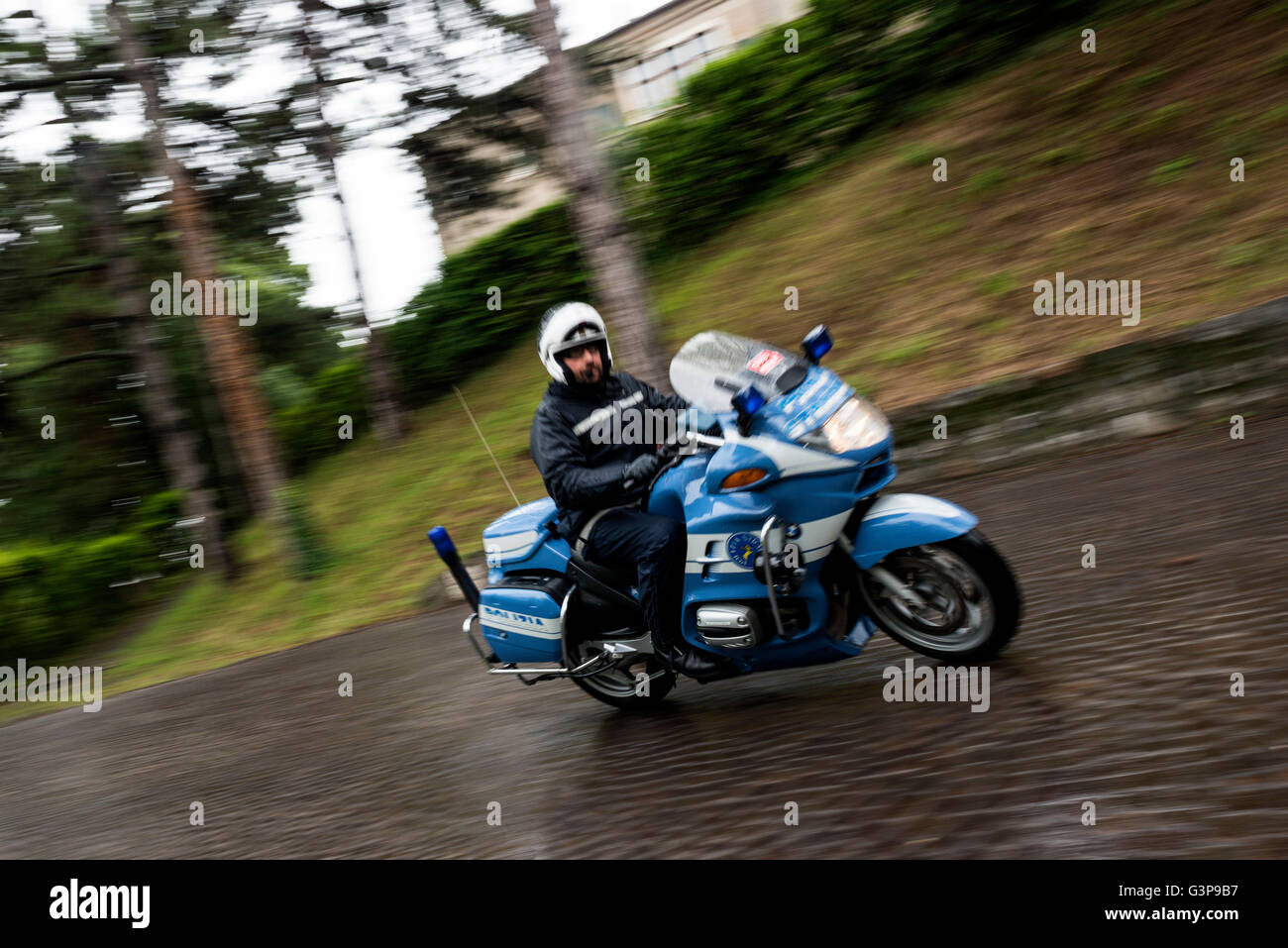 Italian police motorcycle hi-res stock photography and images - Alamy