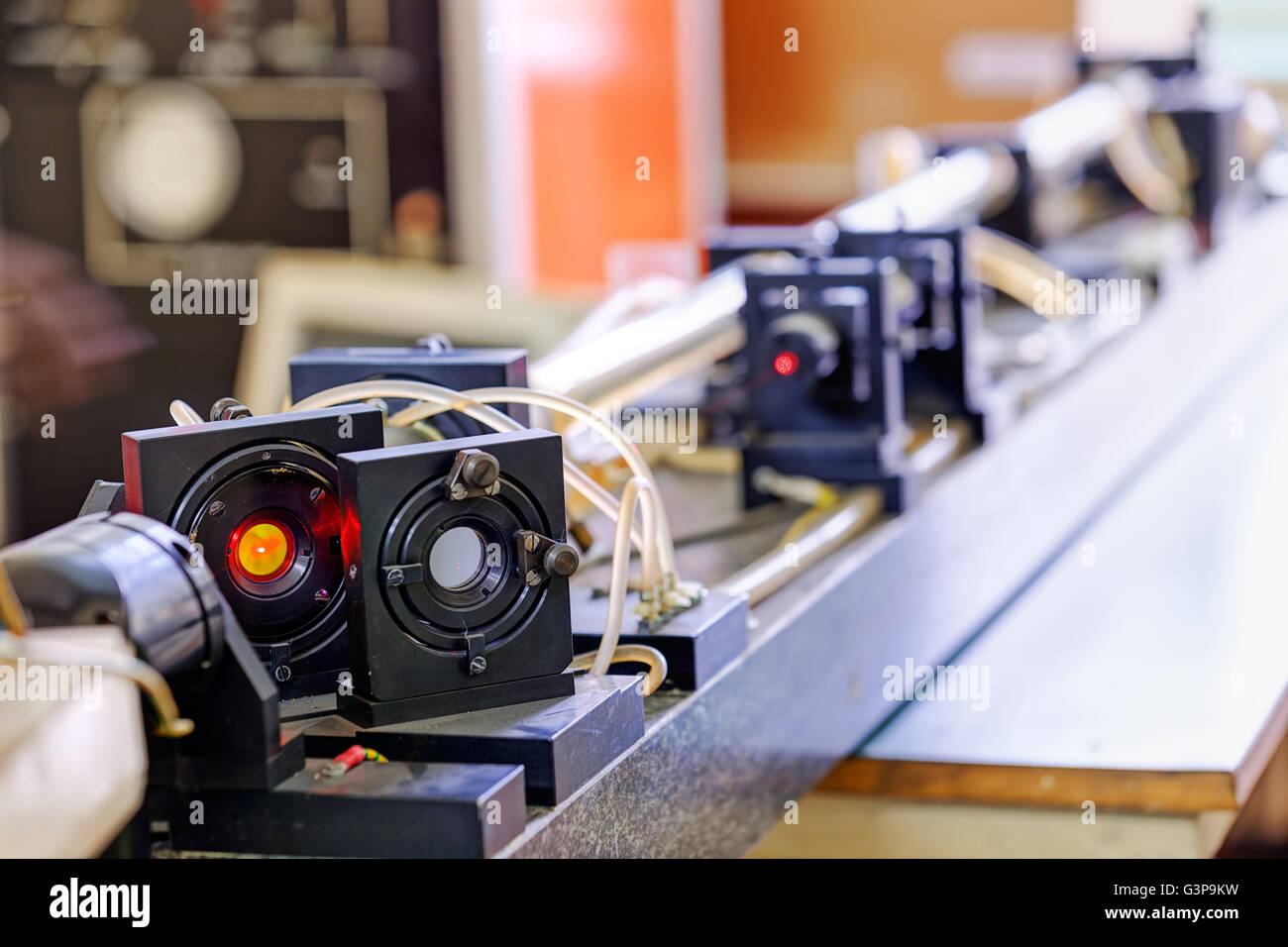 Laser beam experiment table laboratory hi-res stock photography and ...