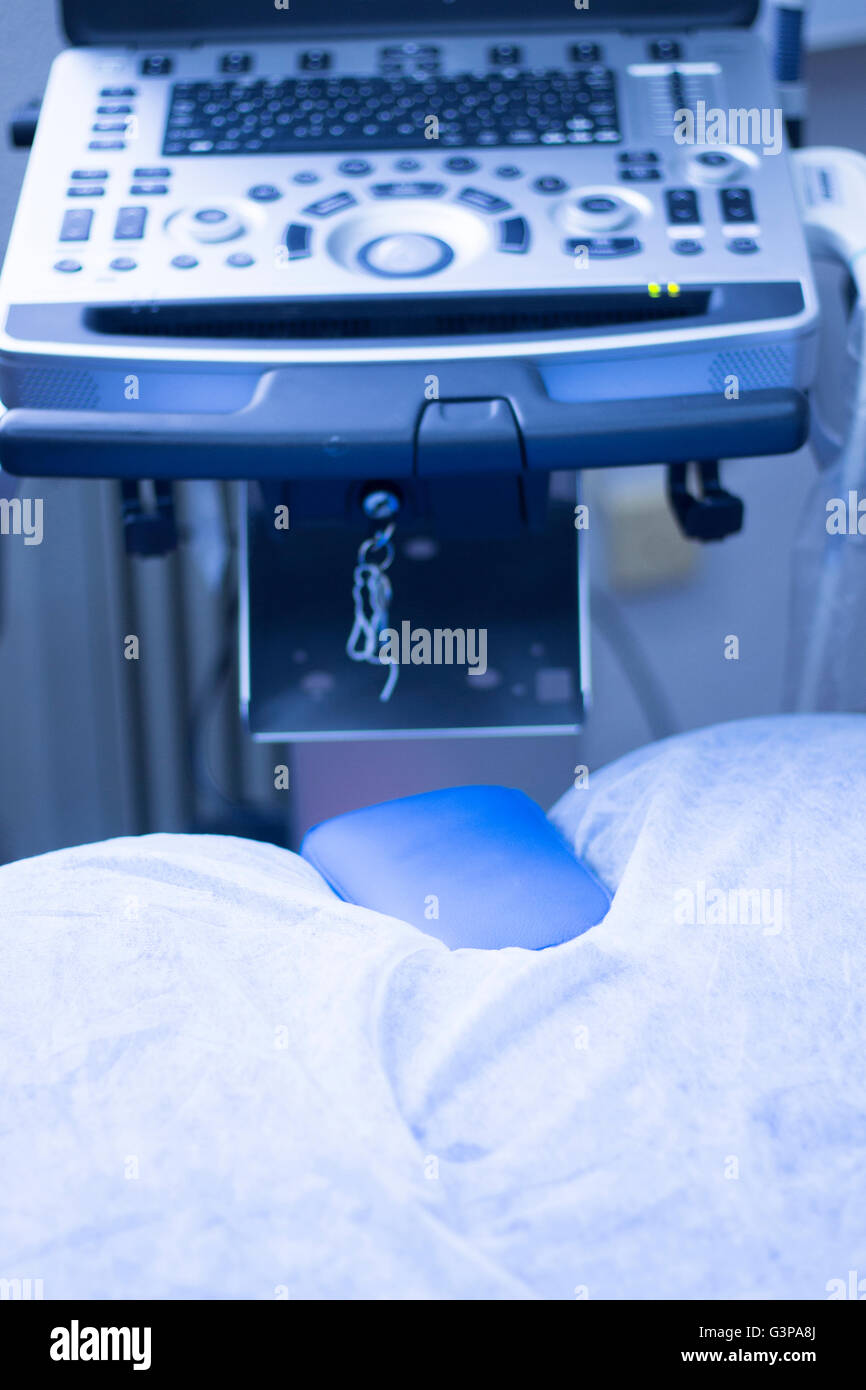 Ultrasound assisted ecography intratissue percutaneous electrolysis dry ...