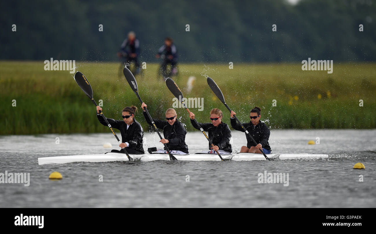 Great Britain's Jess Walker (left), Rachel Cawthorn, Rebeka Simon and ...