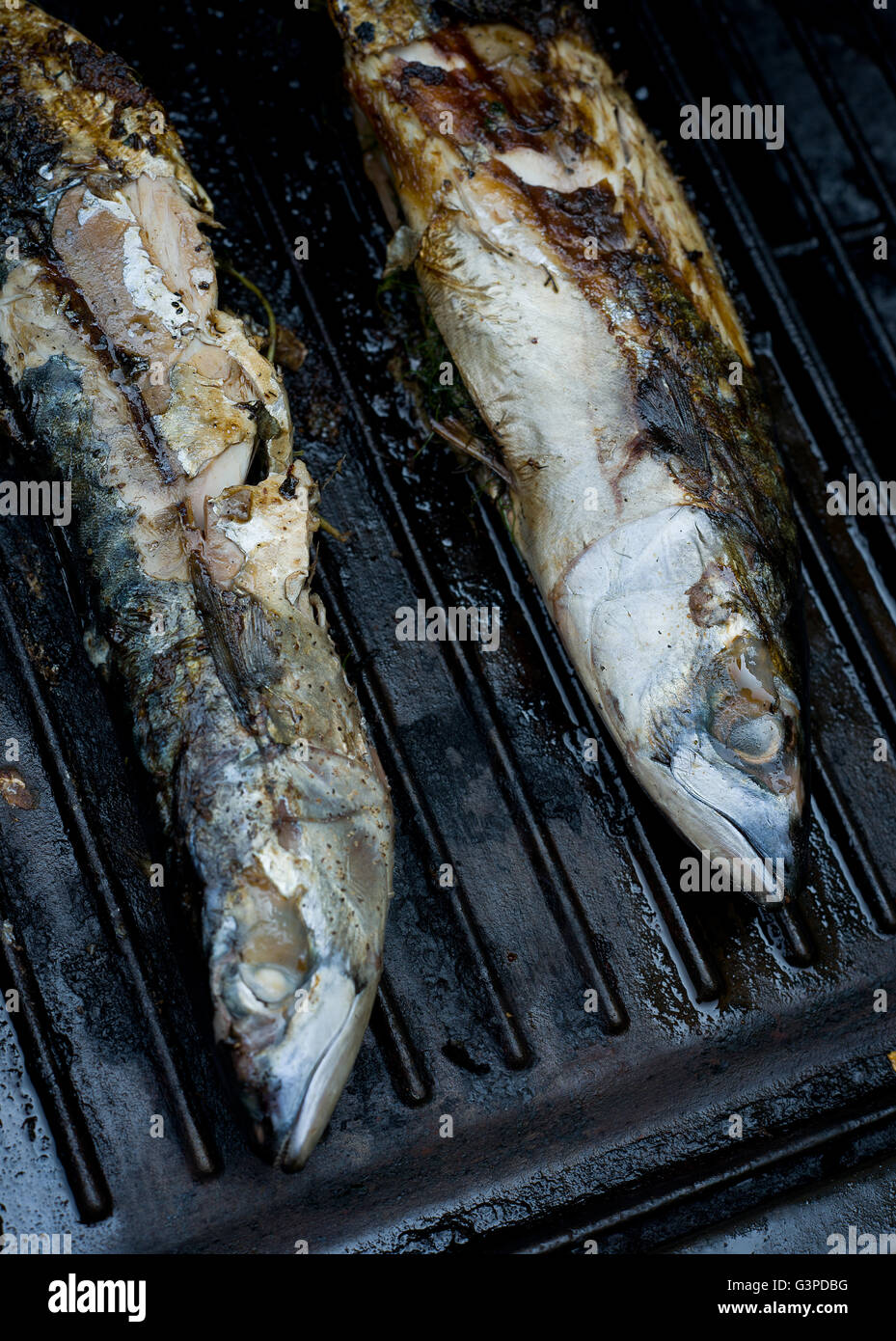 Barbeque fish hi-res stock photography and images - Alamy