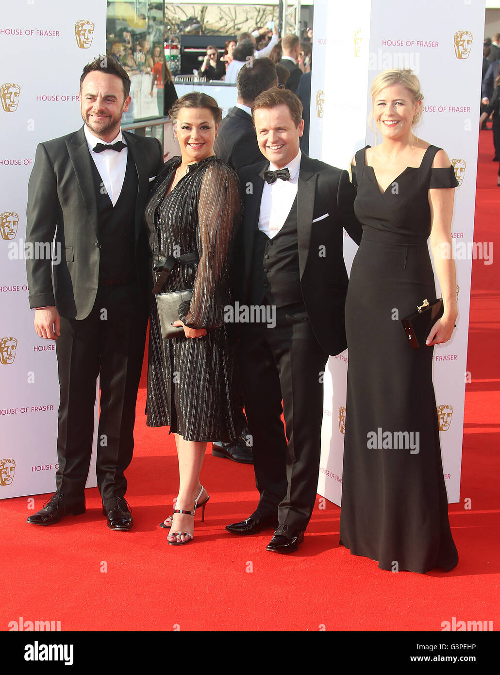 May 8, 2016 - Anthony McPartlin and wife Lisa Armstrong with Declan ...
